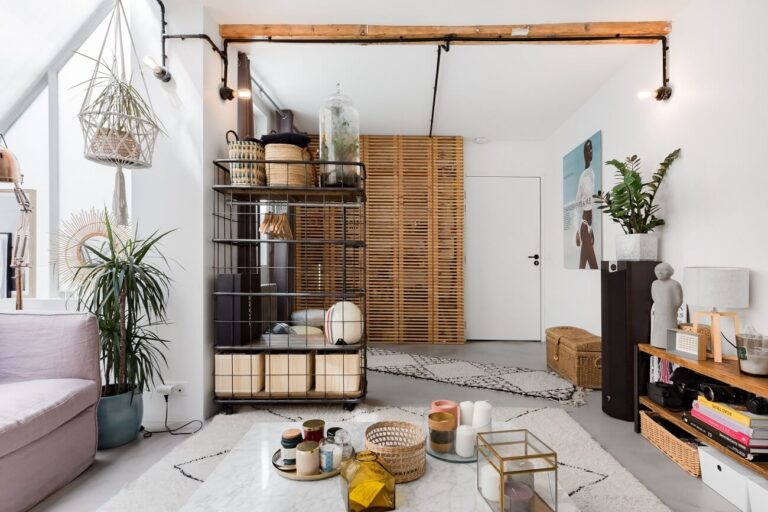 A Bright Attic Apartment in Paris That's For Rent on Airbnb - The Nordroom