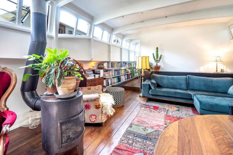 A Bohemian Houseboat On An Amsterdam Canal - The Nordroom