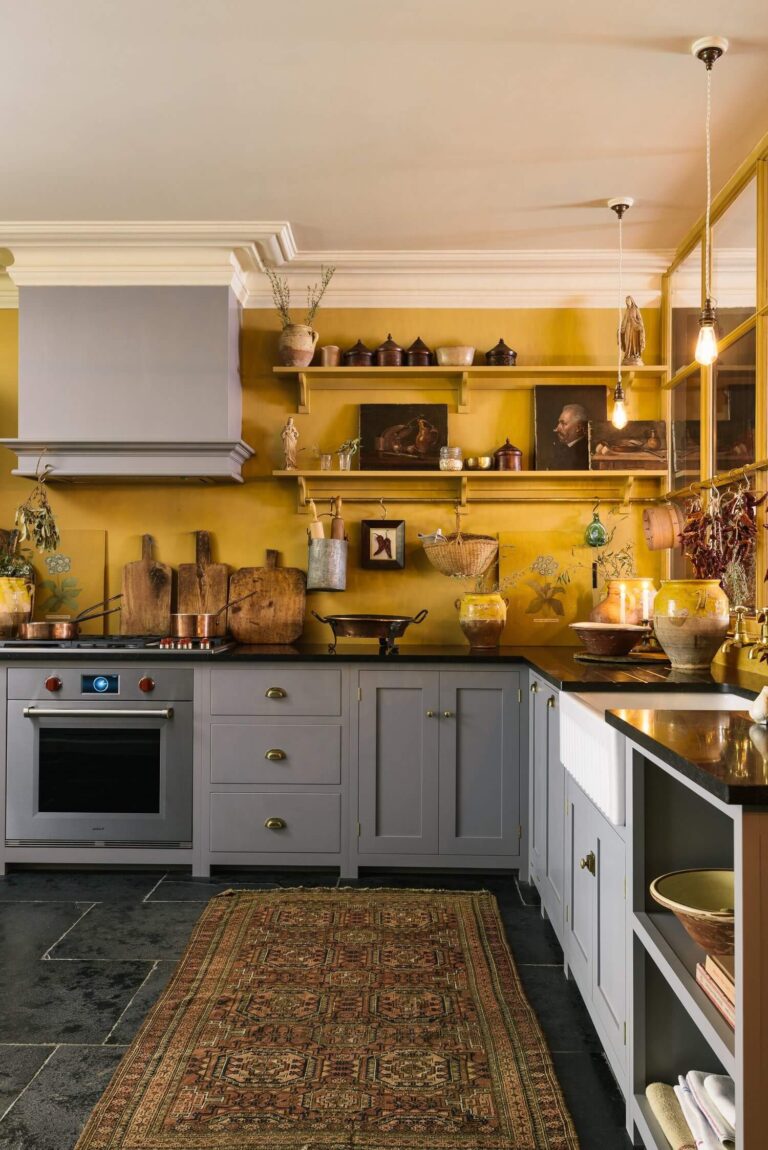 The Real Shaker Kitchen by deVOL - The Nordroom