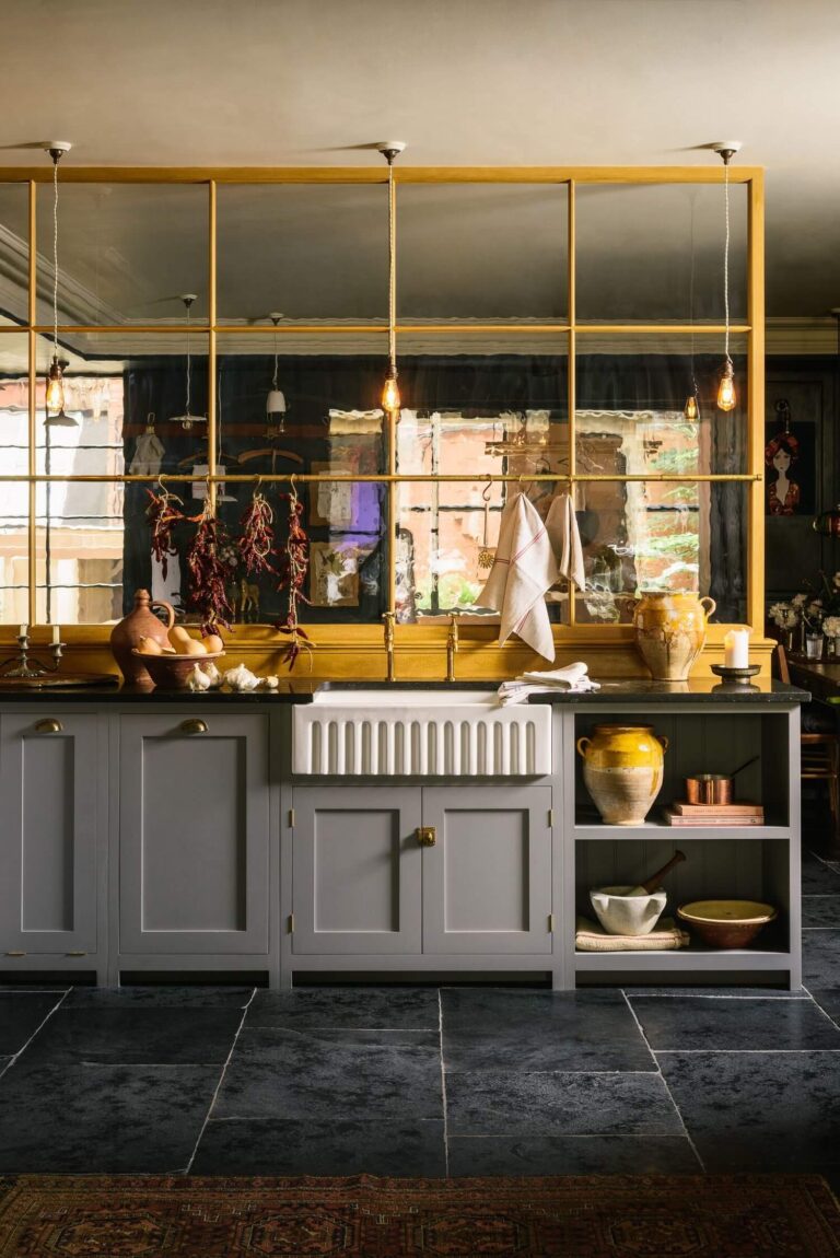 The Real Shaker Kitchen by deVOL - The Nordroom