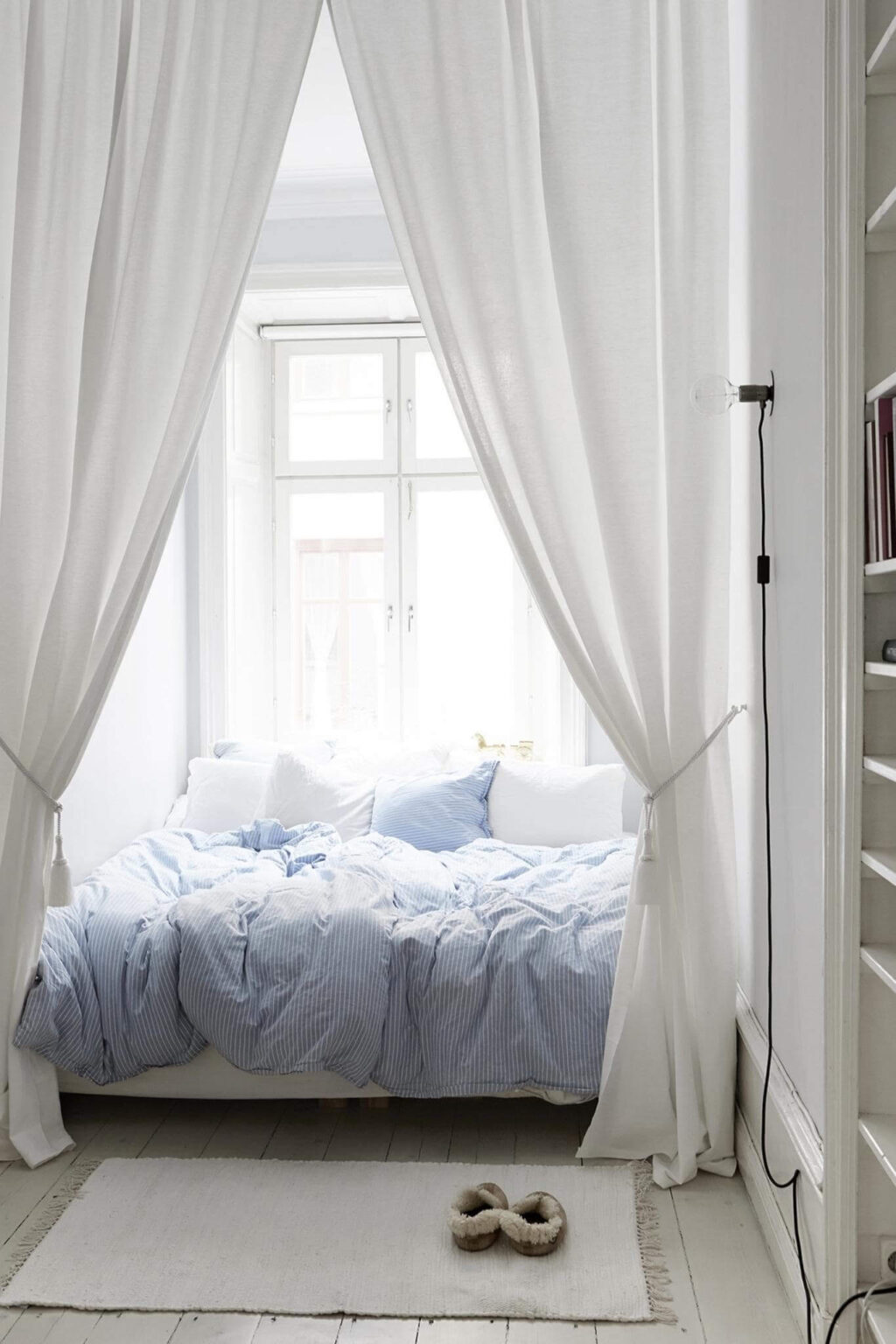 How To Decorate A Studio Apartment - The Nordroom