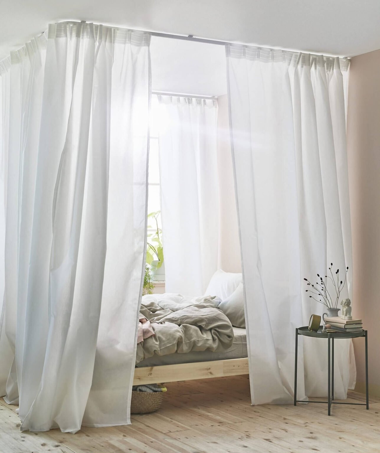 How To Decorate A Studio Apartment - The Nordroom