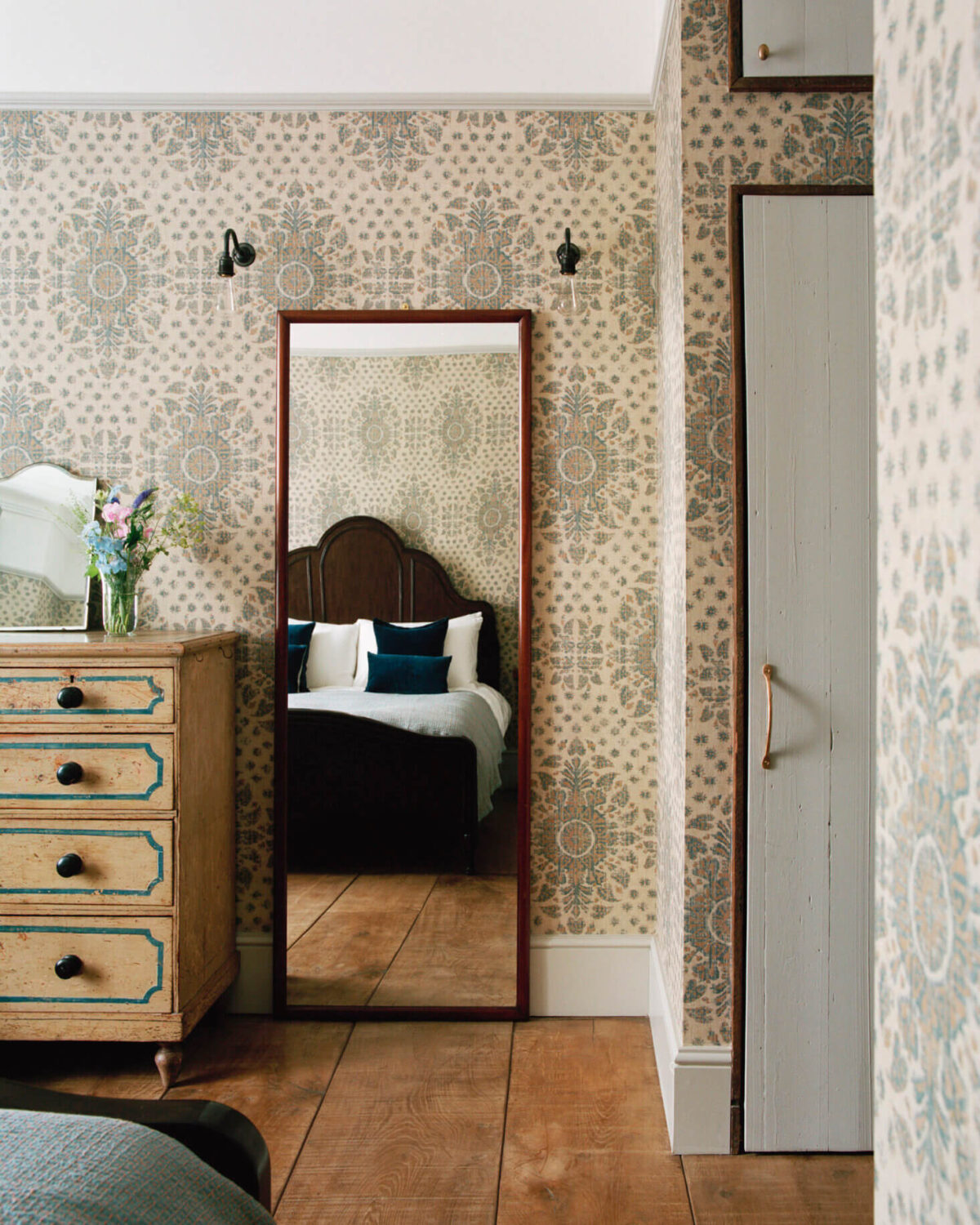 A Victorian Home in London Remodeled by Mark Lewis - The Nordroom