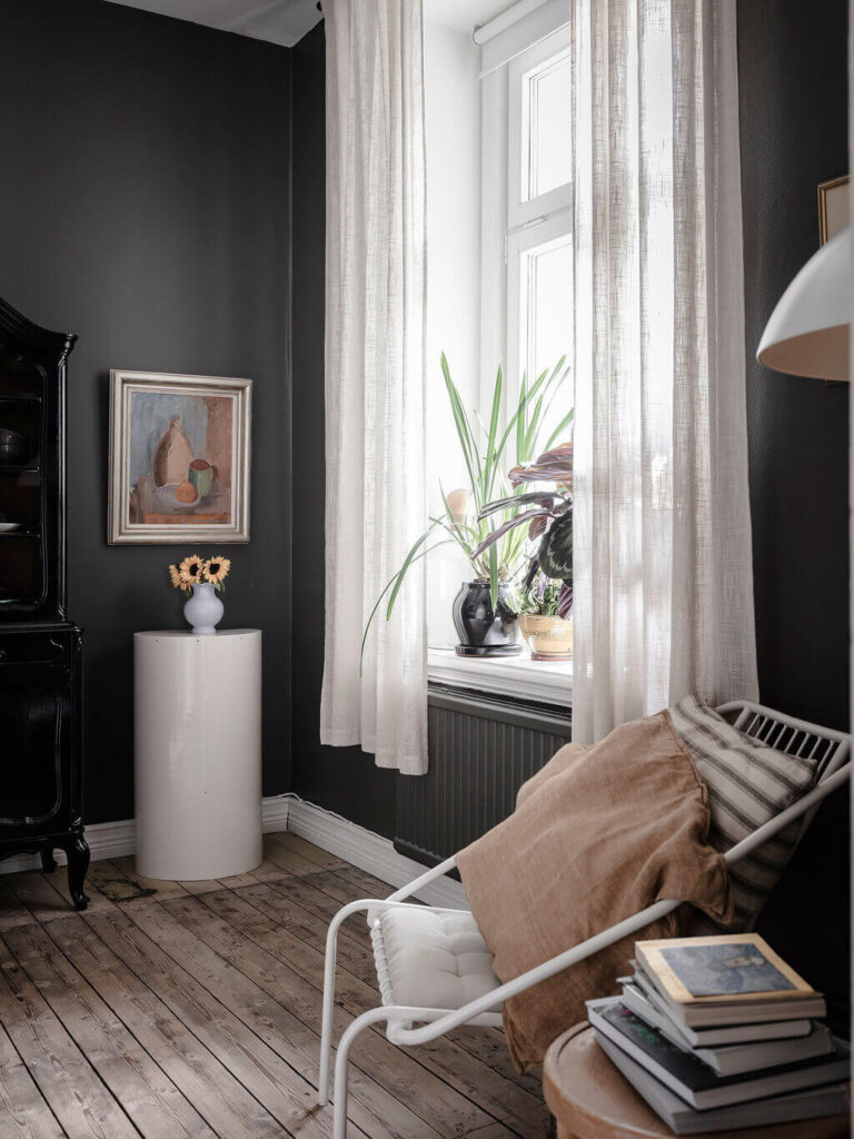 A Dark Green Painted Ceiling In An Art-Filled Apartment - The Nordroom