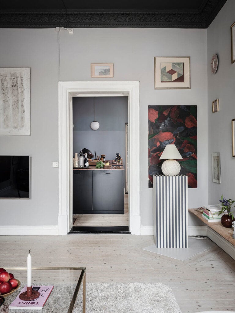A Dark Green Painted Ceiling In An Art-Filled Apartment - The Nordroom