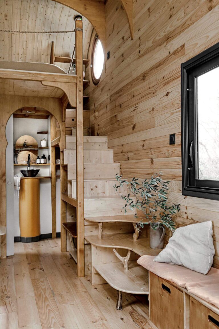 Curved Lines in a Wooden Tiny House - The Nordroom
