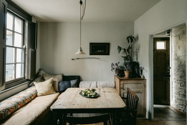 Original Features in a Regency Cottage in London - The Nordroom