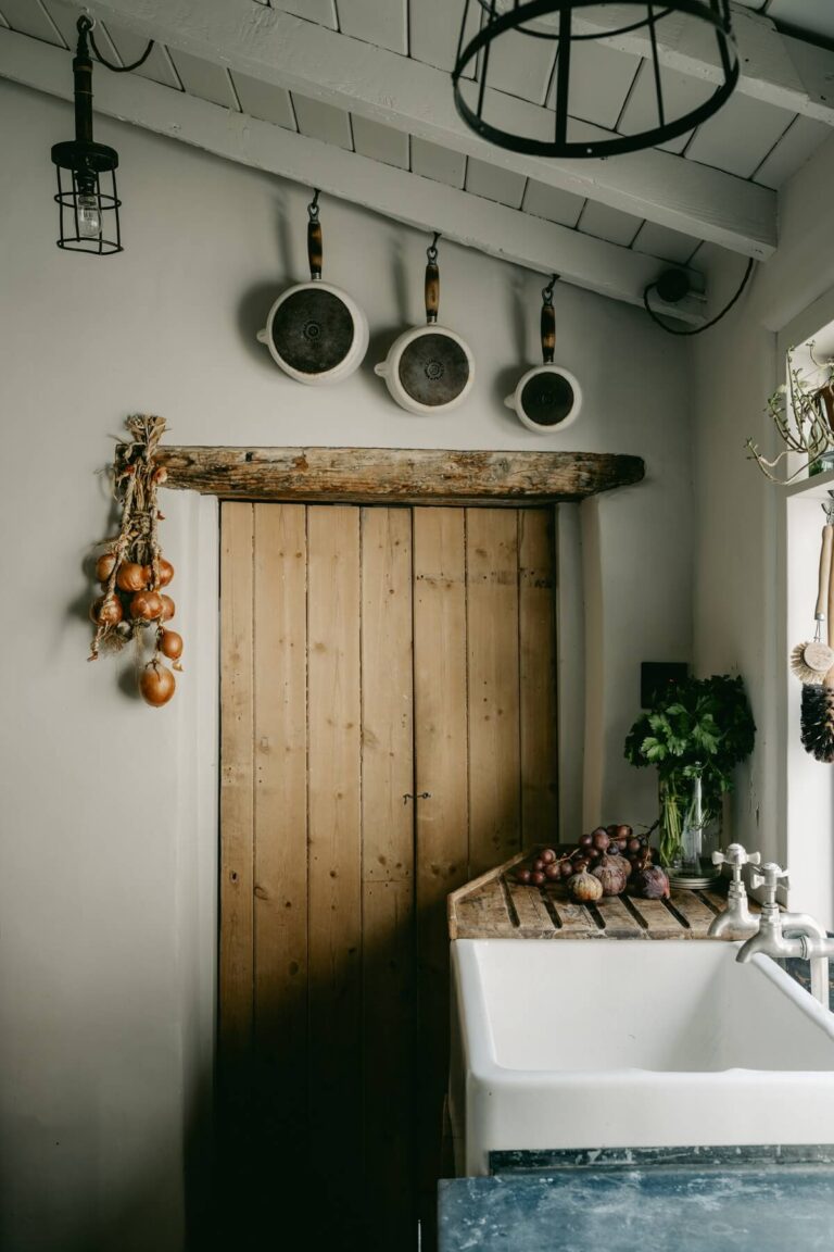 Original Features in a Regency Cottage in London - The Nordroom