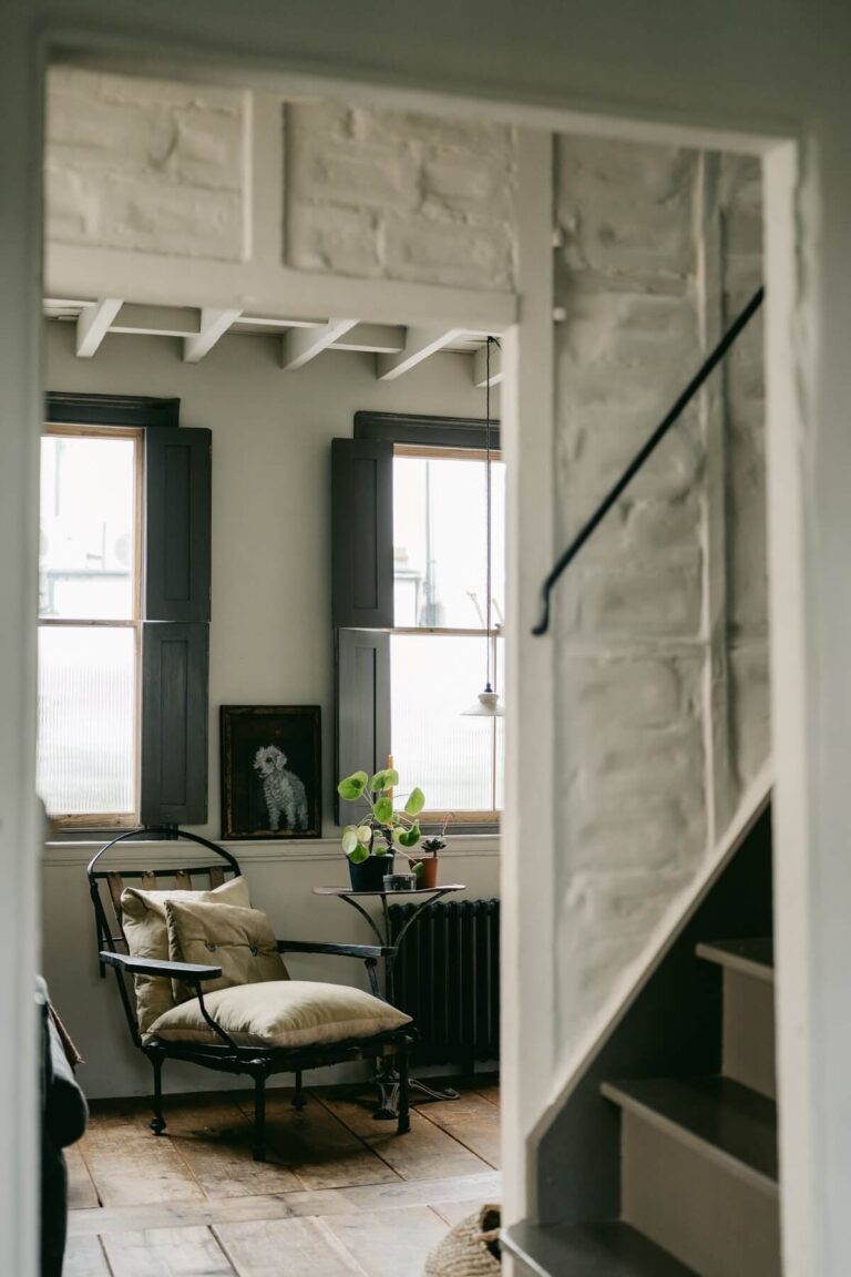 Original Features in a Regency Cottage in London - The Nordroom
