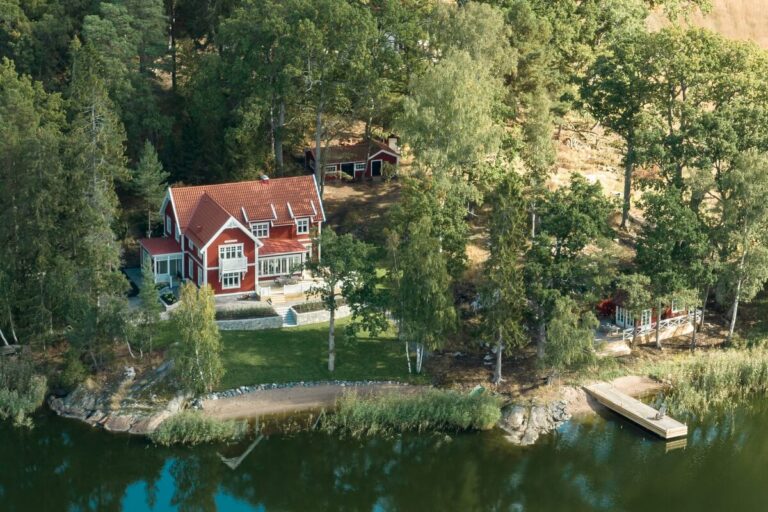 A Luxurious Archipelago Villa in Sweden - The Nordroom