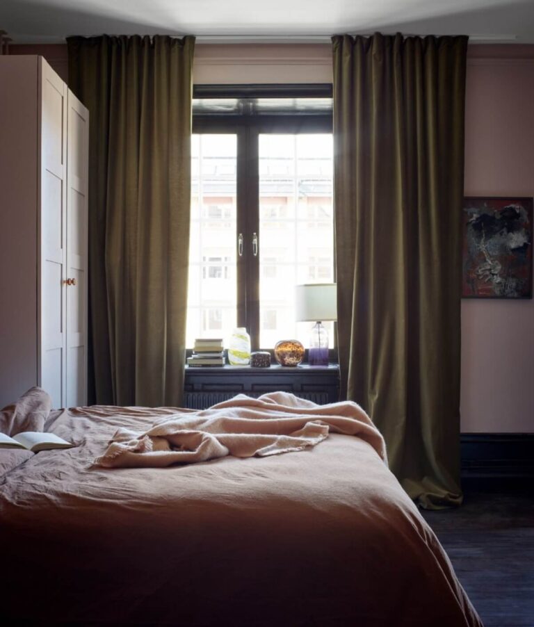 A Colorful Nordic Apartment with Dusty Pink Walls - The Nordroom