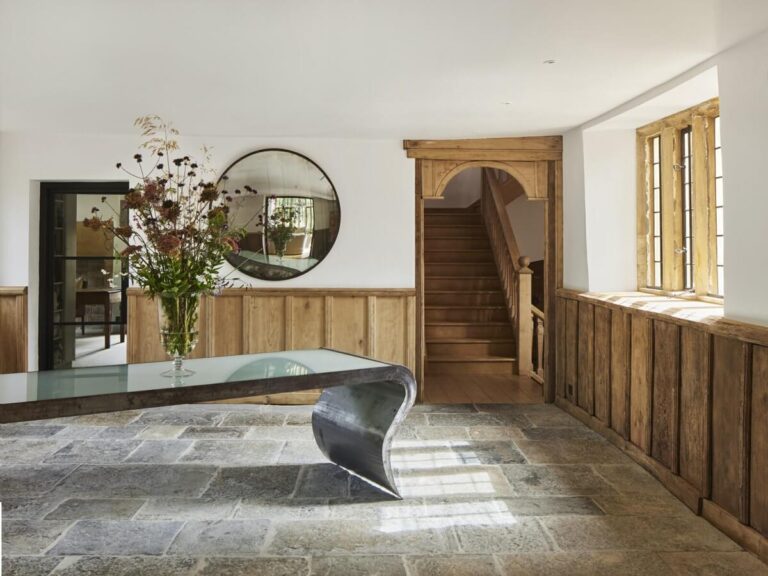 A Restored Elizabethan Manor House in England - The Nordroom