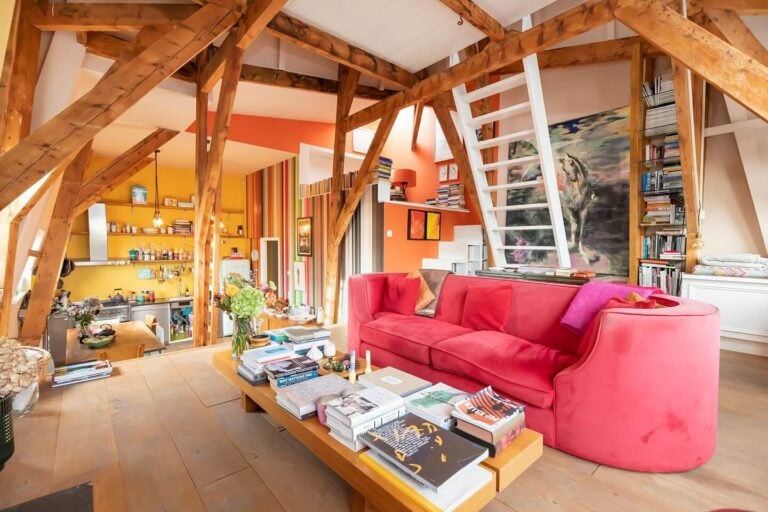 A Colorful Loft in Amsterdam with Exposed Wooden Beams - The Nordroom