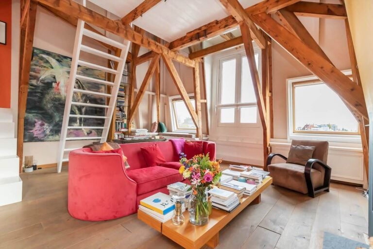 A Colorful Loft in Amsterdam with Exposed Wooden Beams - The Nordroom