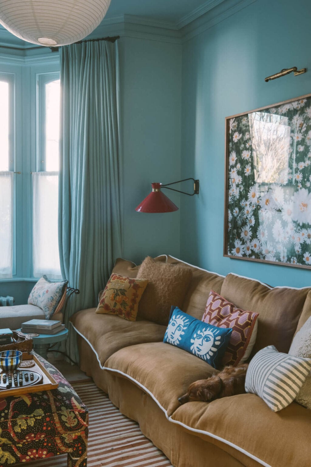 A Victorian House in London with a Blue Sitting Room - The Nordroom