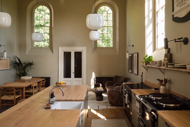 A Beautiful Chapel Conversion in England - The Nordroom