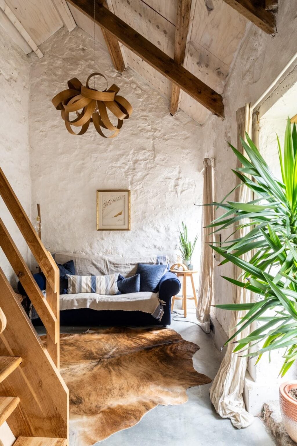 An English Country House That Pairs History with Contemporary Design ...