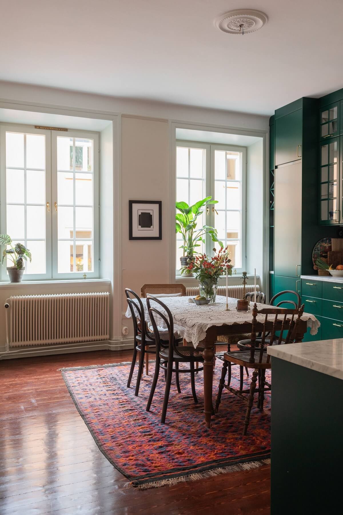A Cozy Swedish Apartment with a Green Kitchen - The Nordroom