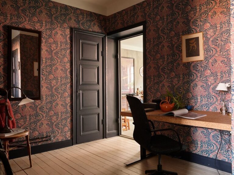Cozy Vintage Style in a Swedish 1920s Apartment - The Nordroom