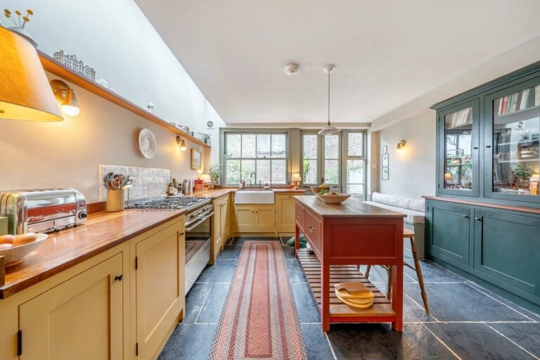 A Colorful Historic Family Home in London - The Nordroom