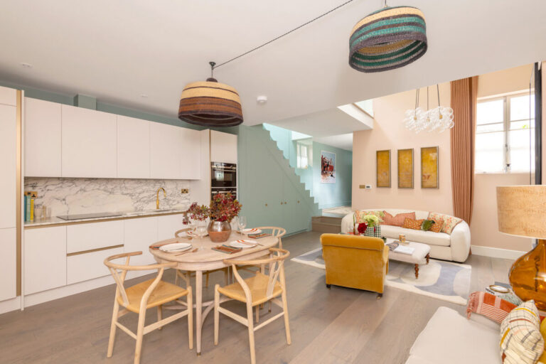 A Light London Maisonette in a Former Artist's Studio - The Nordroom