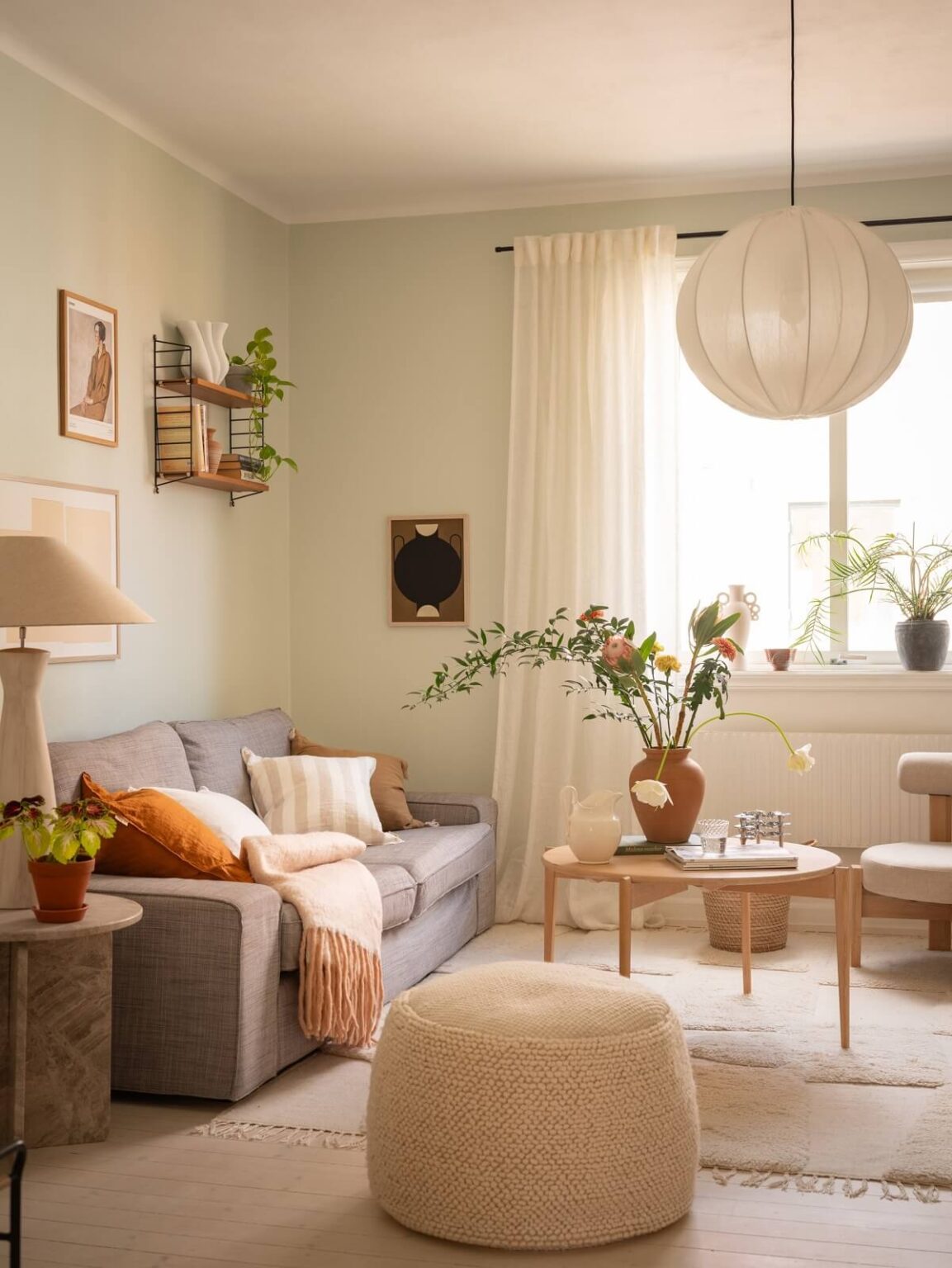 Calm Color Tones in a Light Scandinavian Studio Apartment - The Nordroom