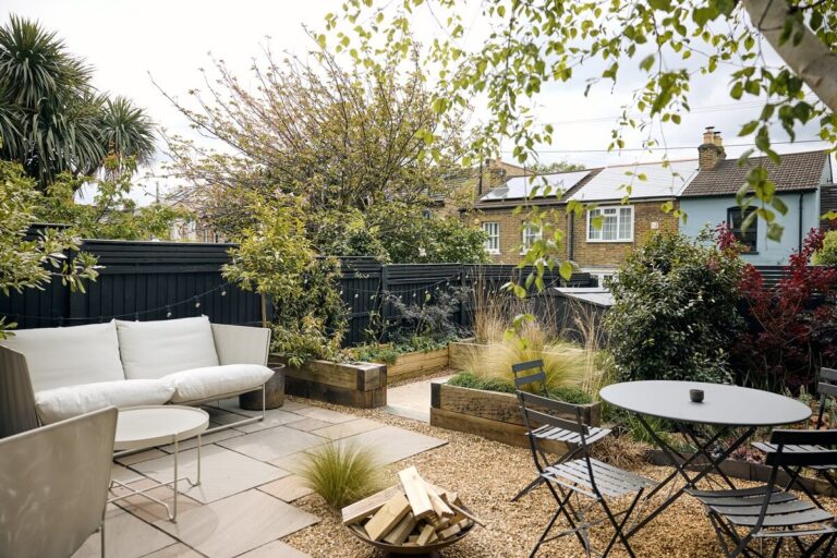 A Light Garden Apartment in London's Poet's Corner - The Nordroom