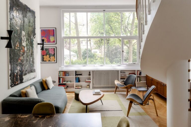 High Ceilings in a Light London Apartment - The Nordroom