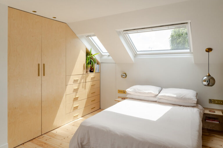 A London Terraced House with a Modern Kitchen Extension - The Nordroom