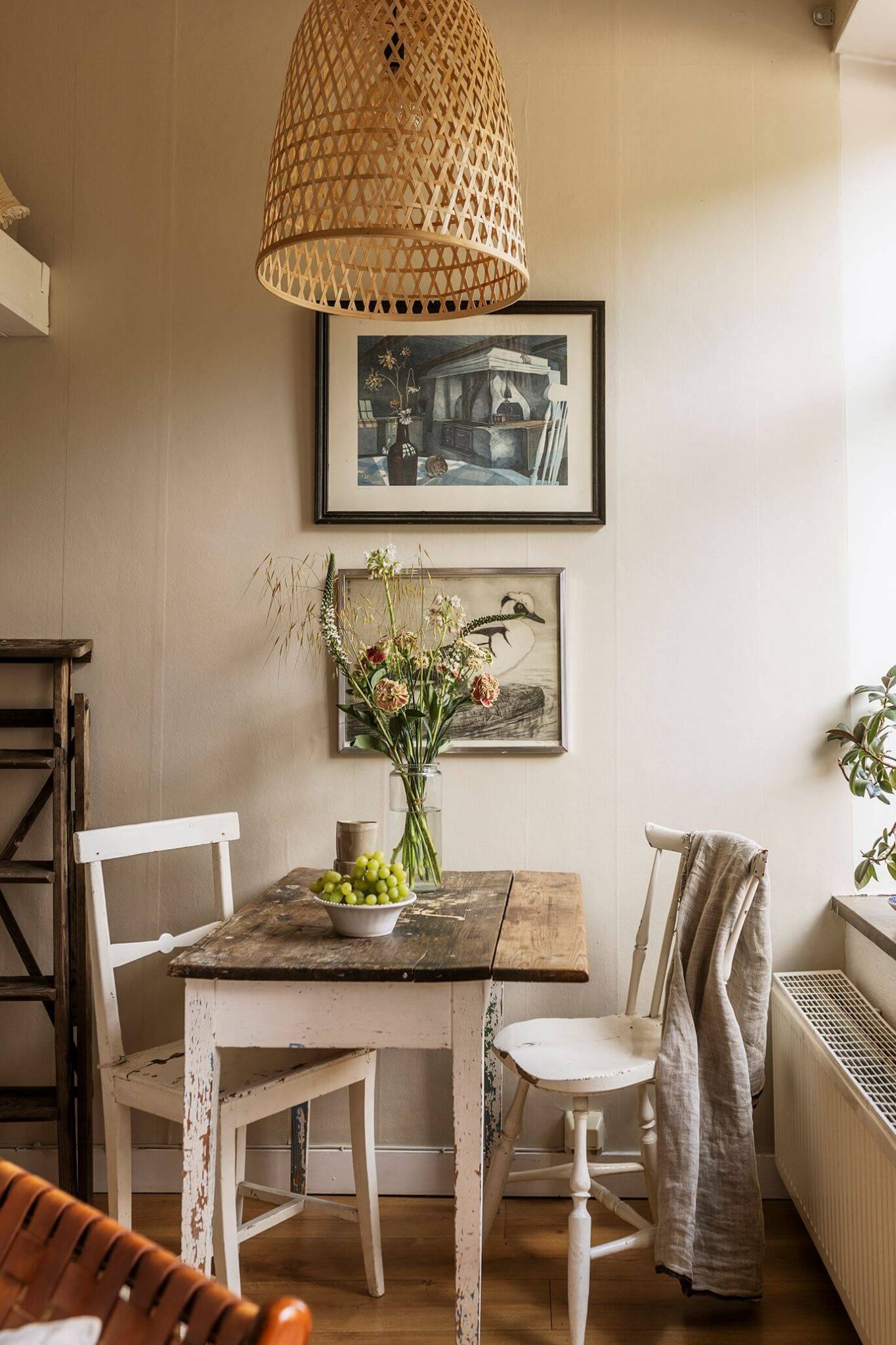 A Charming Studio Apartment with a Loft Bed - The Nordroom