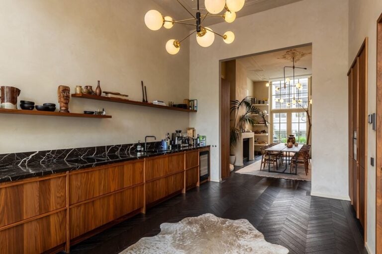 A Luxurious Apartment in an Amsterdam Canal House - The Nordroom