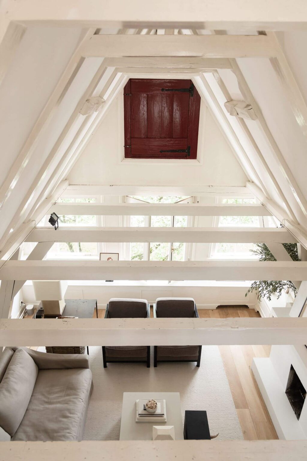 An Apartment with High Pitched Ceilings in an Amsterdam Canal House ...