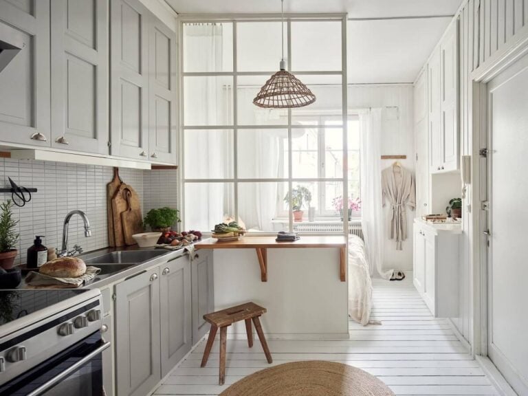 A Small Apartment with a Bright Open-Plan Kitchen & Bedroom - The Nordroom