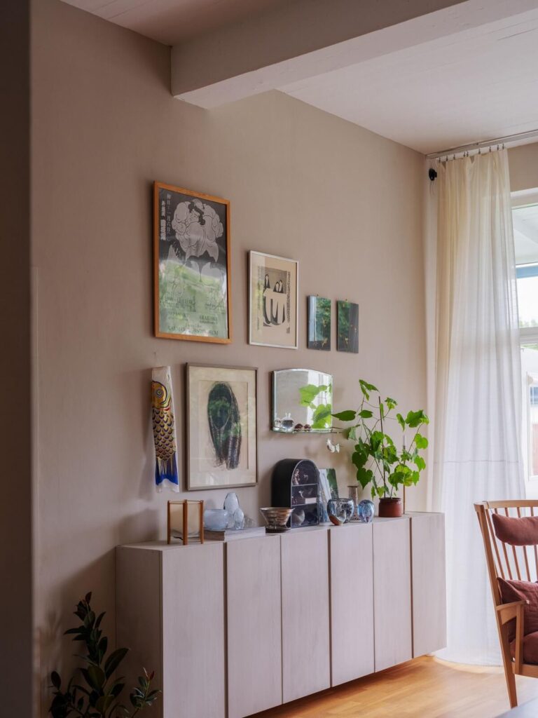 A Scandinavian Family Apartment with a Rusty Red Kitchen - The Nordroom