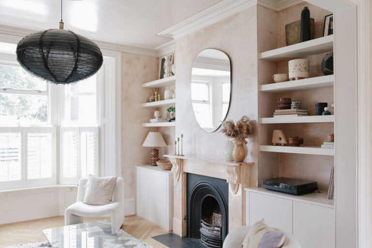 An English House with Carefully Restored Period Features - The Nordroom