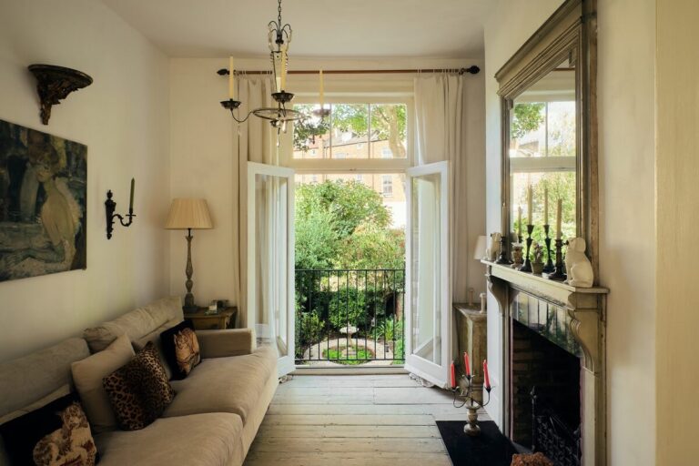 A One-Bedroom Maisonette with a Garden in London - The Nordroom