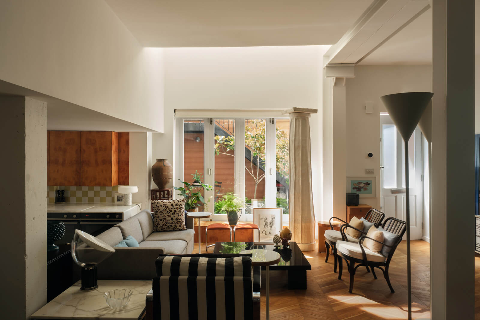 Bold Colors and High Ceilings in a London Duplex Apartment - The Nordroom
