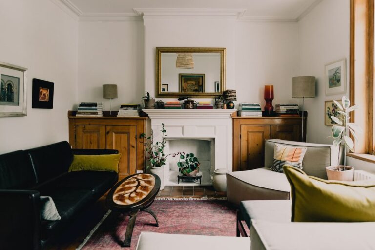 Period Details in a Cozy London Apartment in a Victorian Tenement ...