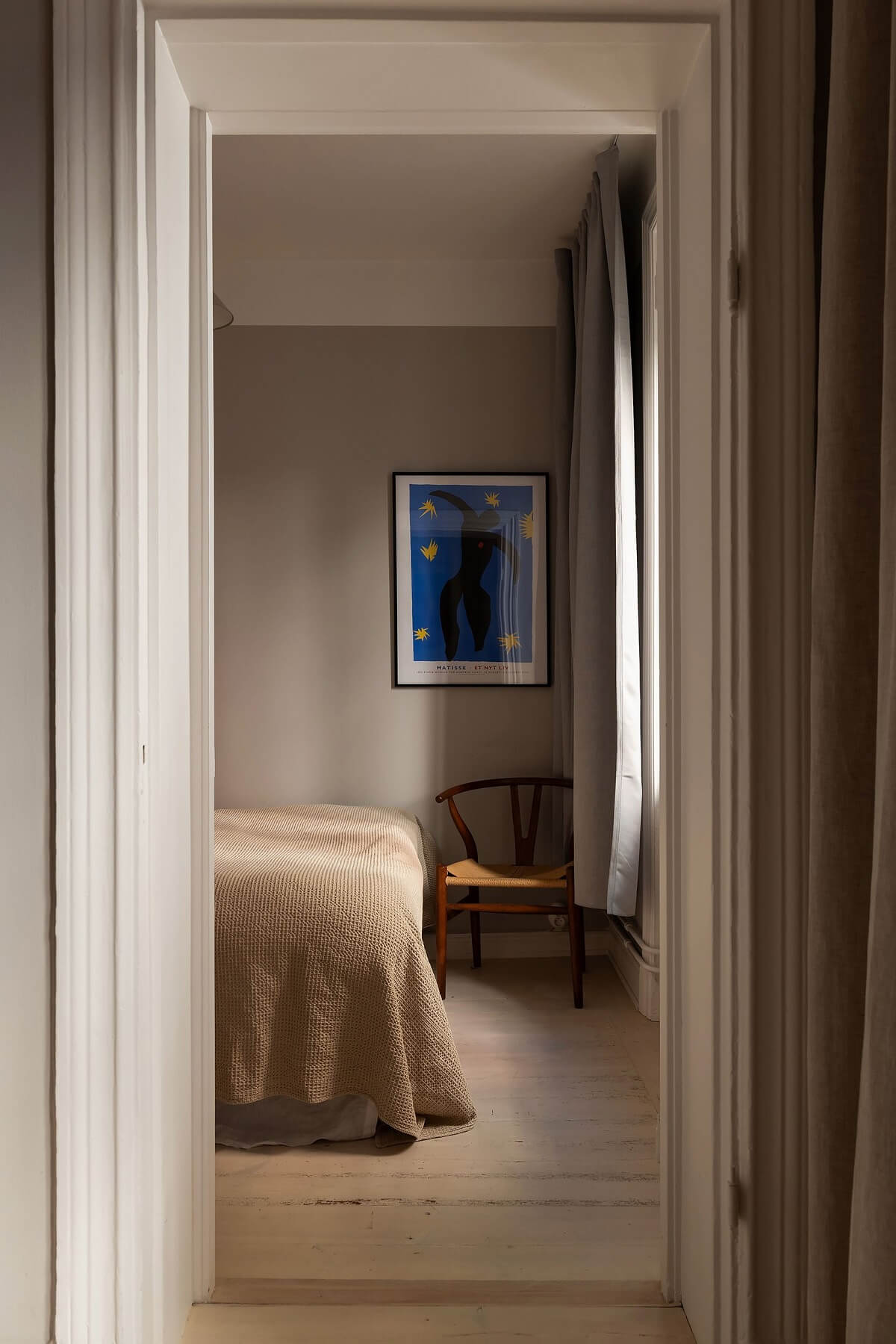 Sober Colors in a Small Renovated Stockholm Apartment - The Nordroom