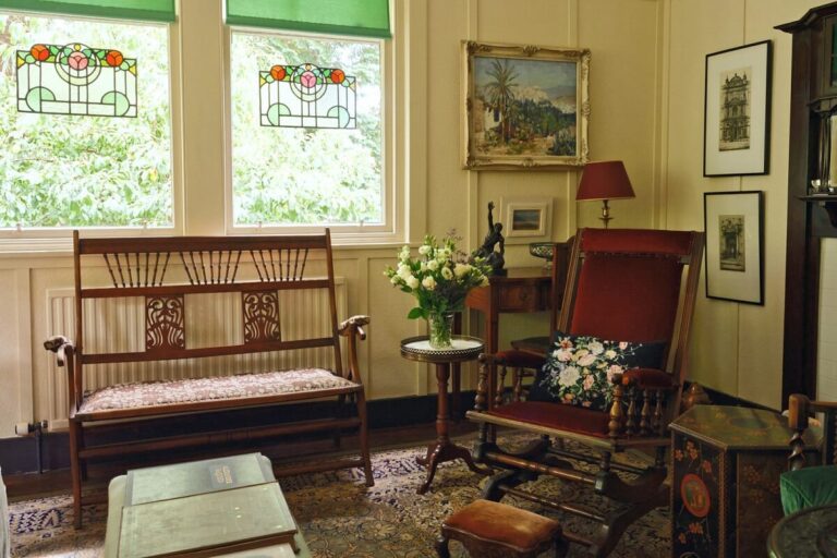 A Carefully Restored Arts and Crafts House and Garden in Scotland - The ...