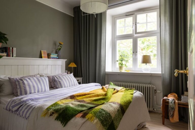 Soft Colors in a Charming Corner Apartment in Stockholm - The Nordroom