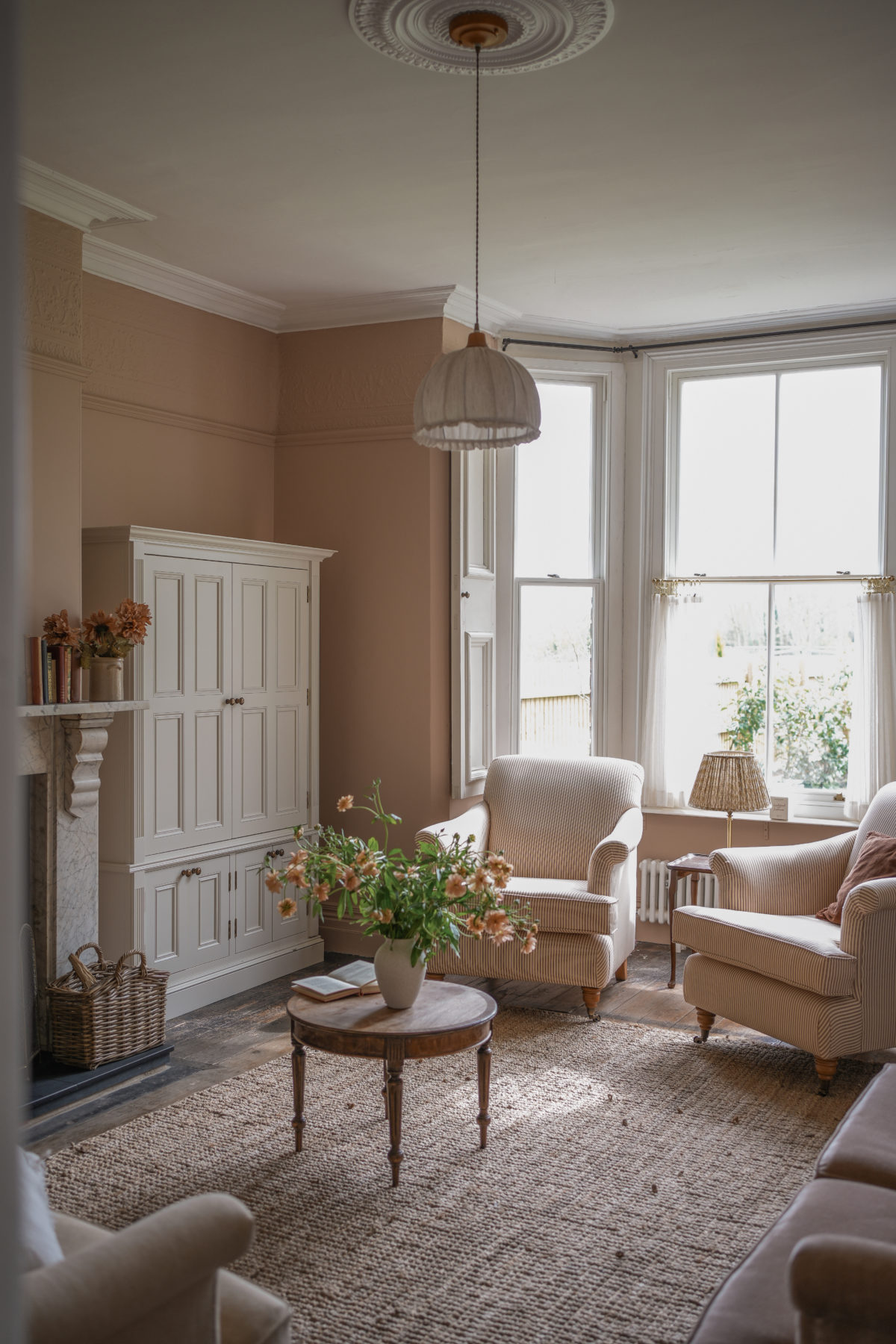 Pantone Color of the Year 2025: Mocha Mousse Interior Inspiration - The ...