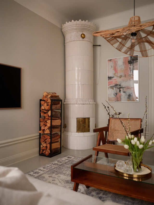 A Calm Gray Color Palette in a Charming Stockholm Apartment - The Nordroom