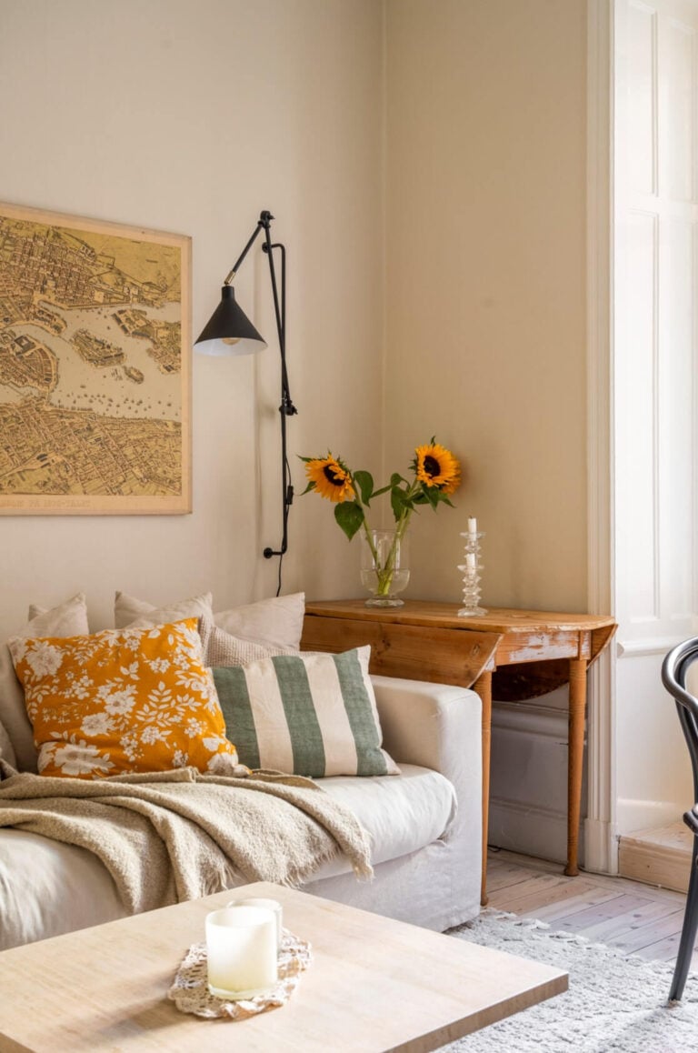 A Cozy Small Apartment with Period Features and Lots of Storage - The ...