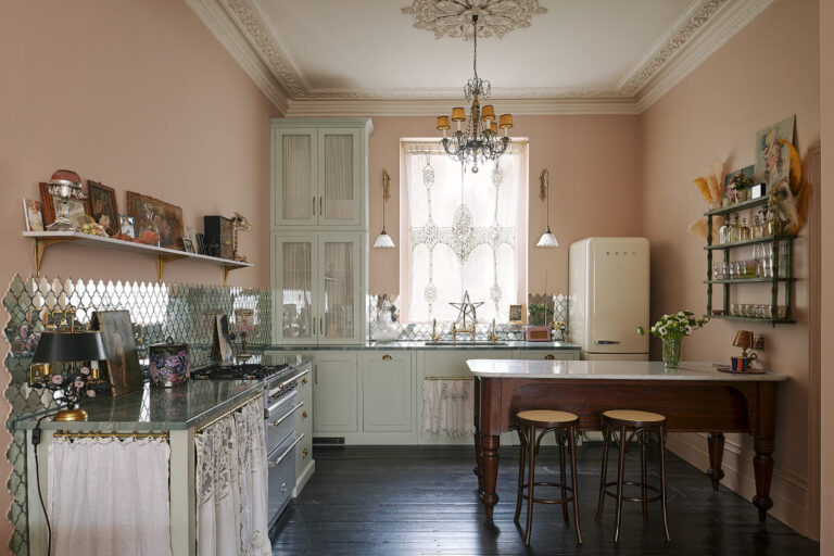Pearl Lowe's New deVOL Kitchen and Bathroom in her Portobello Home ...