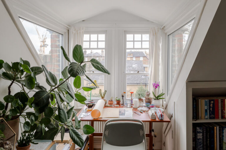 A Light-Filled London Attic Apartment with Cozy Nooks - The Nordroom