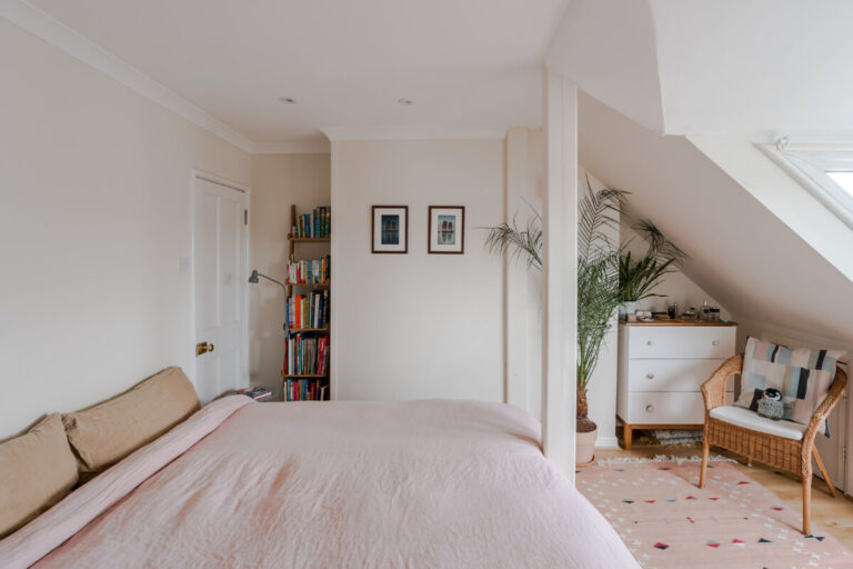 A Light-Filled London Attic Apartment with Cozy Nooks - The Nordroom