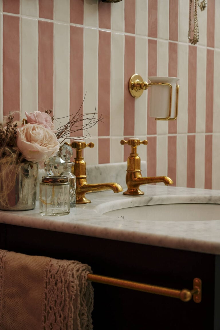 Pearl Lowe's New deVOL Kitchen and Bathroom in her Portobello Home ...