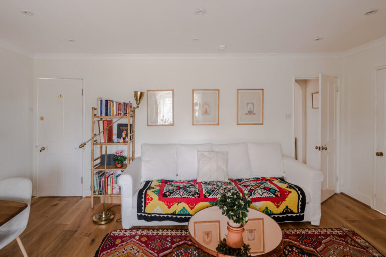 A Light-Filled London Attic Apartment with Cozy Nooks - The Nordroom