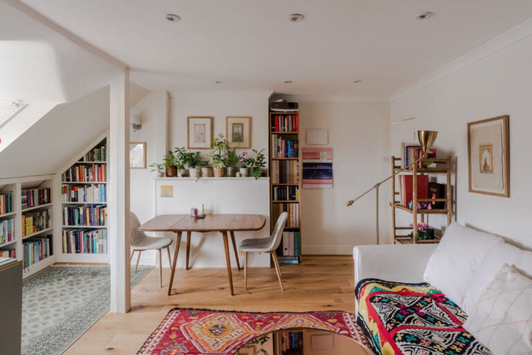 A Light-Filled London Attic Apartment with Cozy Nooks - The Nordroom